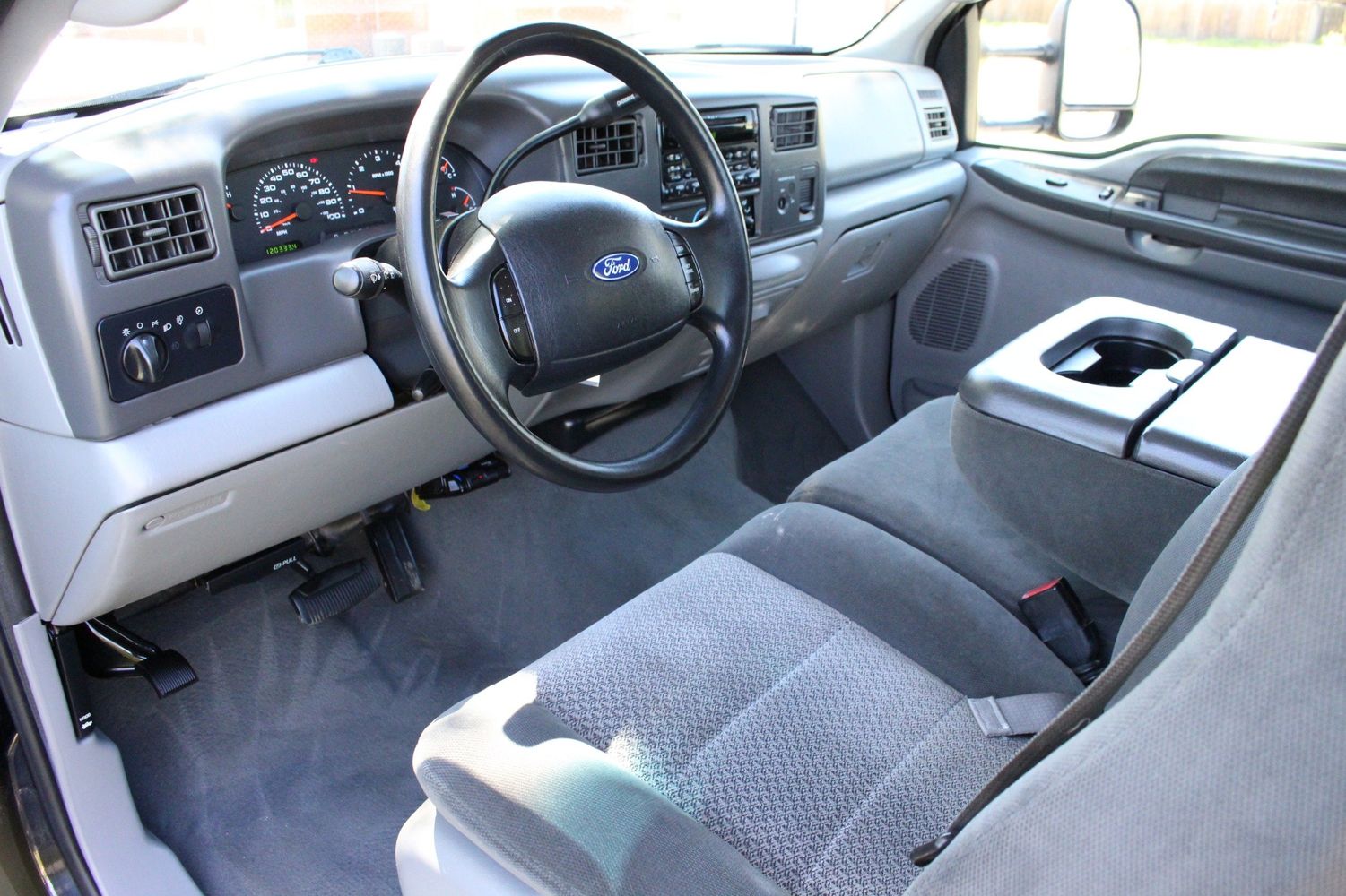 2003 Ford F-250 Super Duty XLT | Victory Motors of Colorado