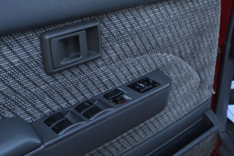 1992 Toyota 4Runner SR5 V6 | Victory Motors of Colorado