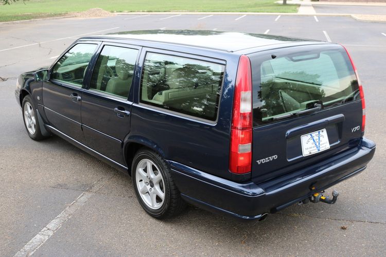 2000 Volvo V70 | Victory Motors of Colorado