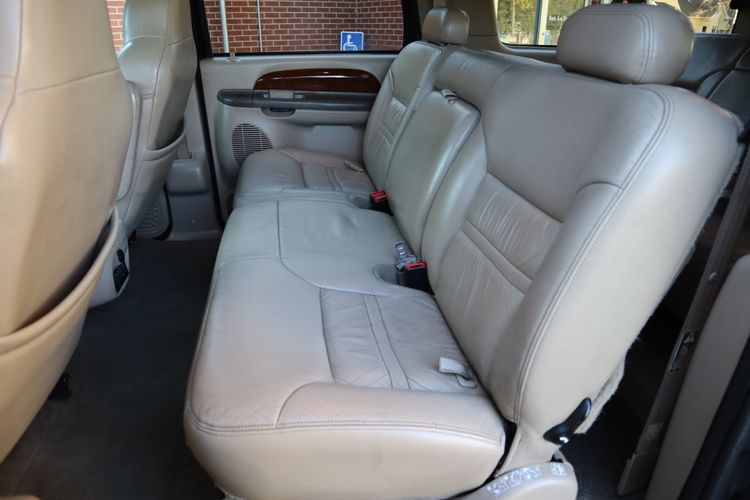 2001 Ford Excursion Limited | Victory Motors of Colorado