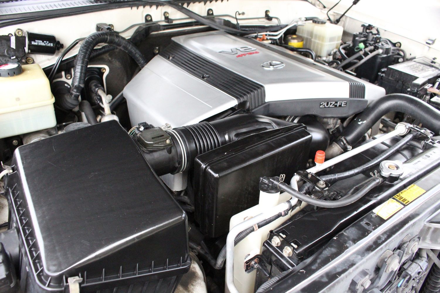 2001 Lexus LX 470 Base | Victory Motors of Colorado