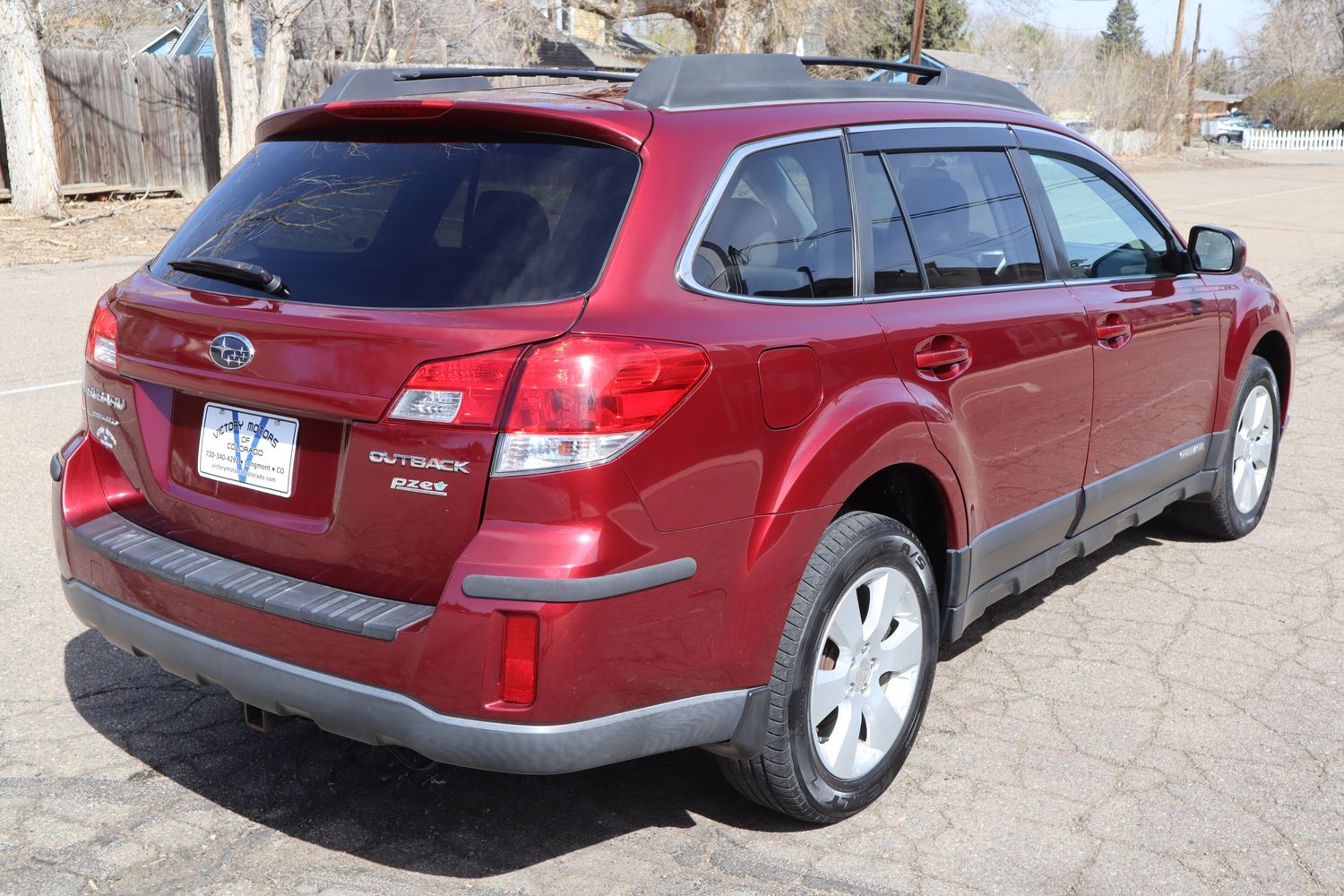 2011 Subaru Outback 2.5i Premium | Victory Motors of Colorado