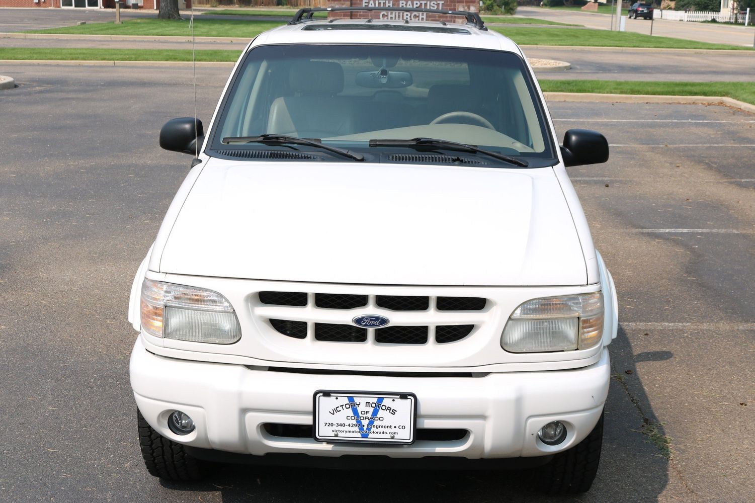 2000 Ford Explorer Limited | Victory Motors of Colorado