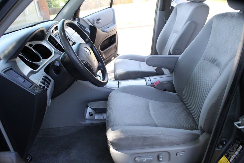 2007 Toyota Highlander Hybrid Photos