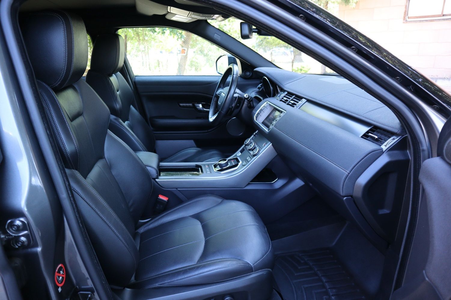 2018 Land Rover Range Rover Evoque SE Premium | Victory Motors of Colorado