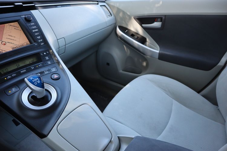 2010 Toyota Prius V | Victory Motors of Colorado