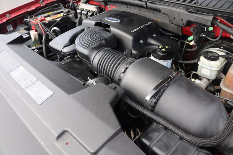 2003 Ford Expedition XLT | Victory Motors of Colorado