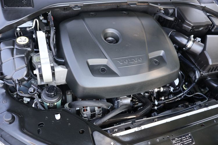 2016 Volvo S80 T5 Drive-E Platinum | Victory Motors of Colorado