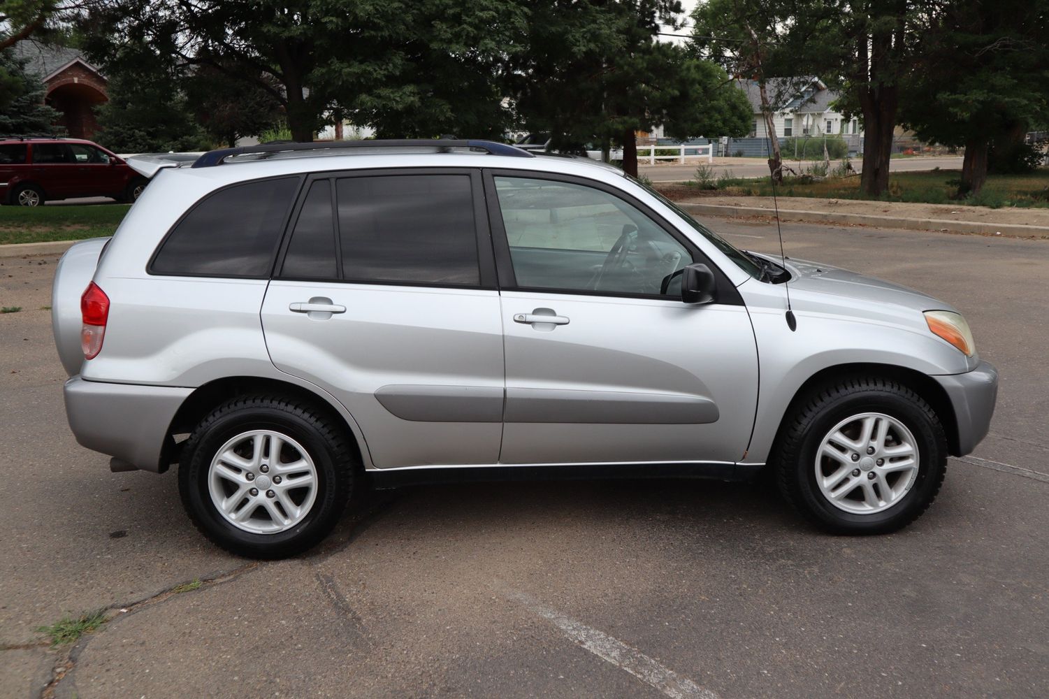 2001 Toyota RAV4 Base | Victory Motors of Colorado