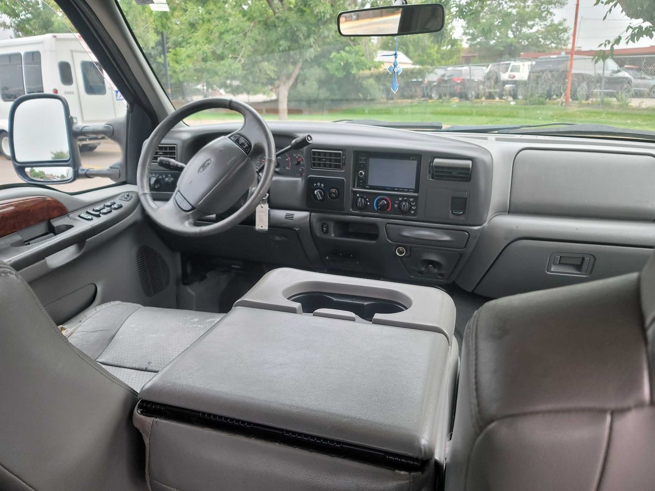 2002 Ford F-250 Super Duty Lariat | Cars With Altitude