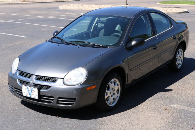 2004 Dodge Neon Photos