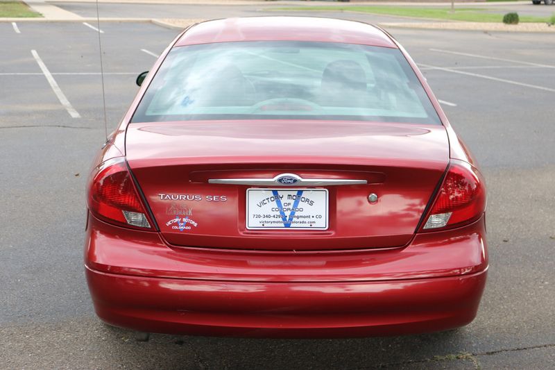 2001 Ford Taurus Photos