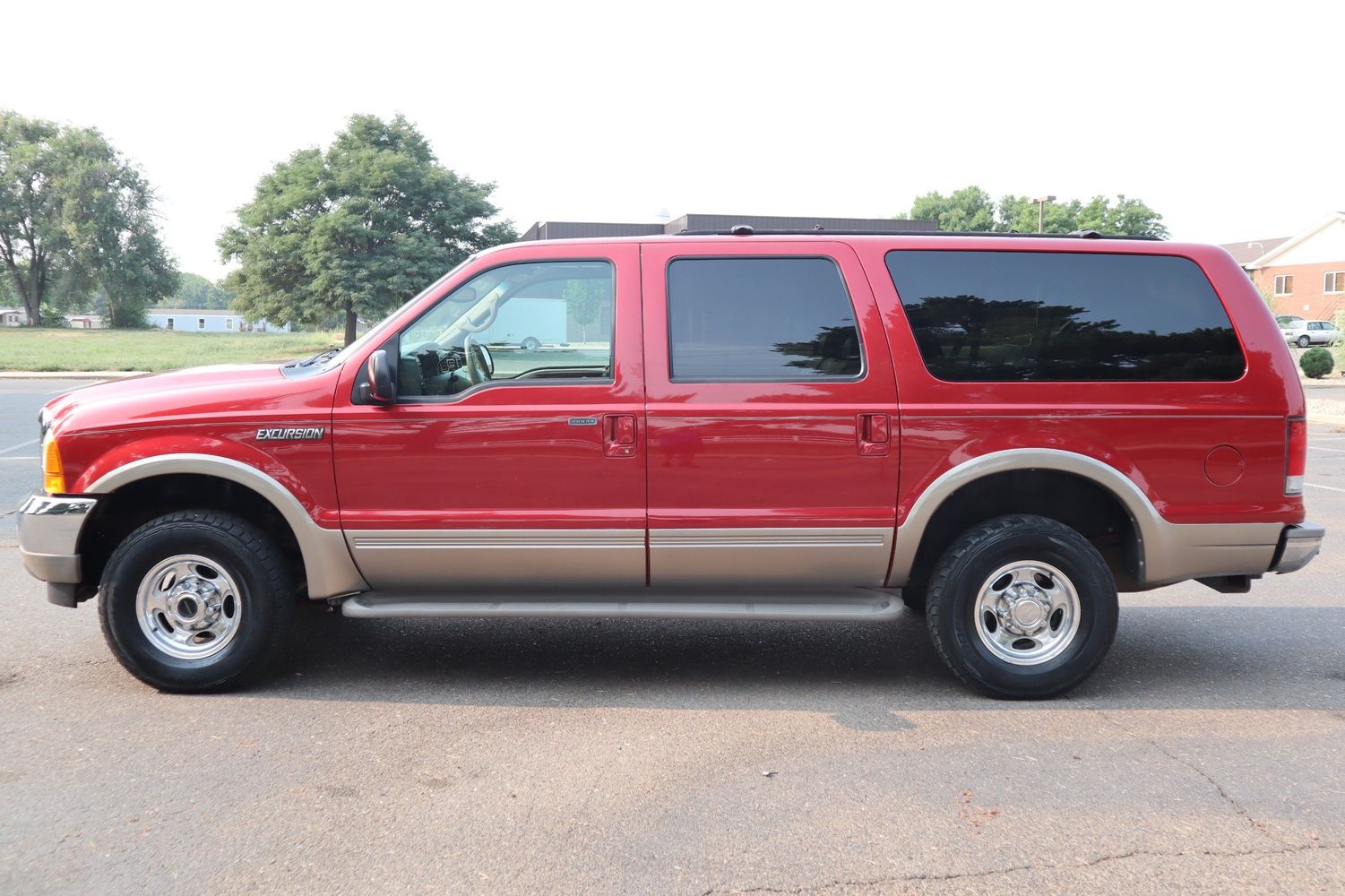 2000 Ford Excursion Limited | Victory Motors of Colorado