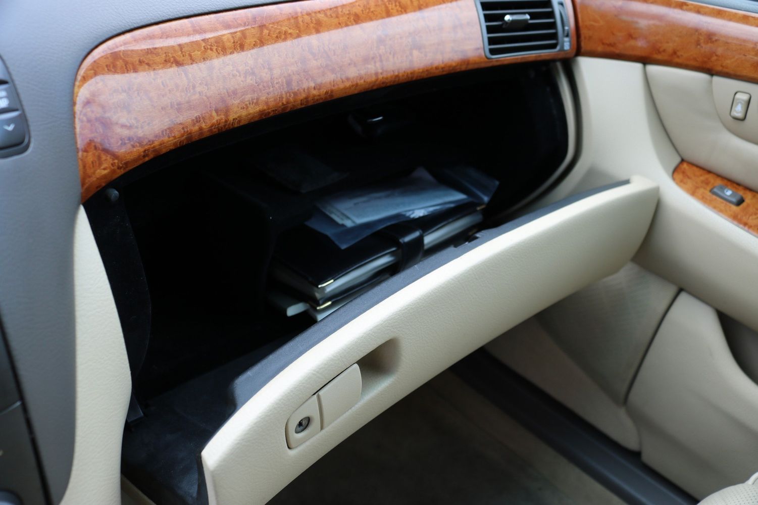 2004 Lexus LS 430 Base | Victory Motors of Colorado