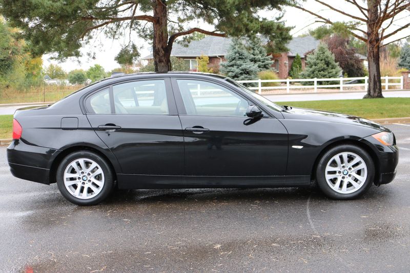 2006 BMW 325XI Photos