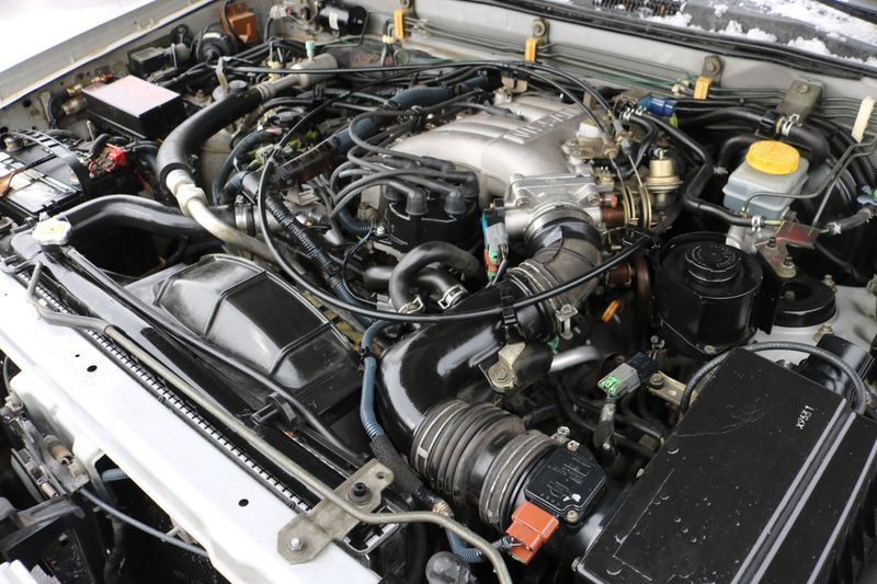 1999 Nissan Pathfinder Photos