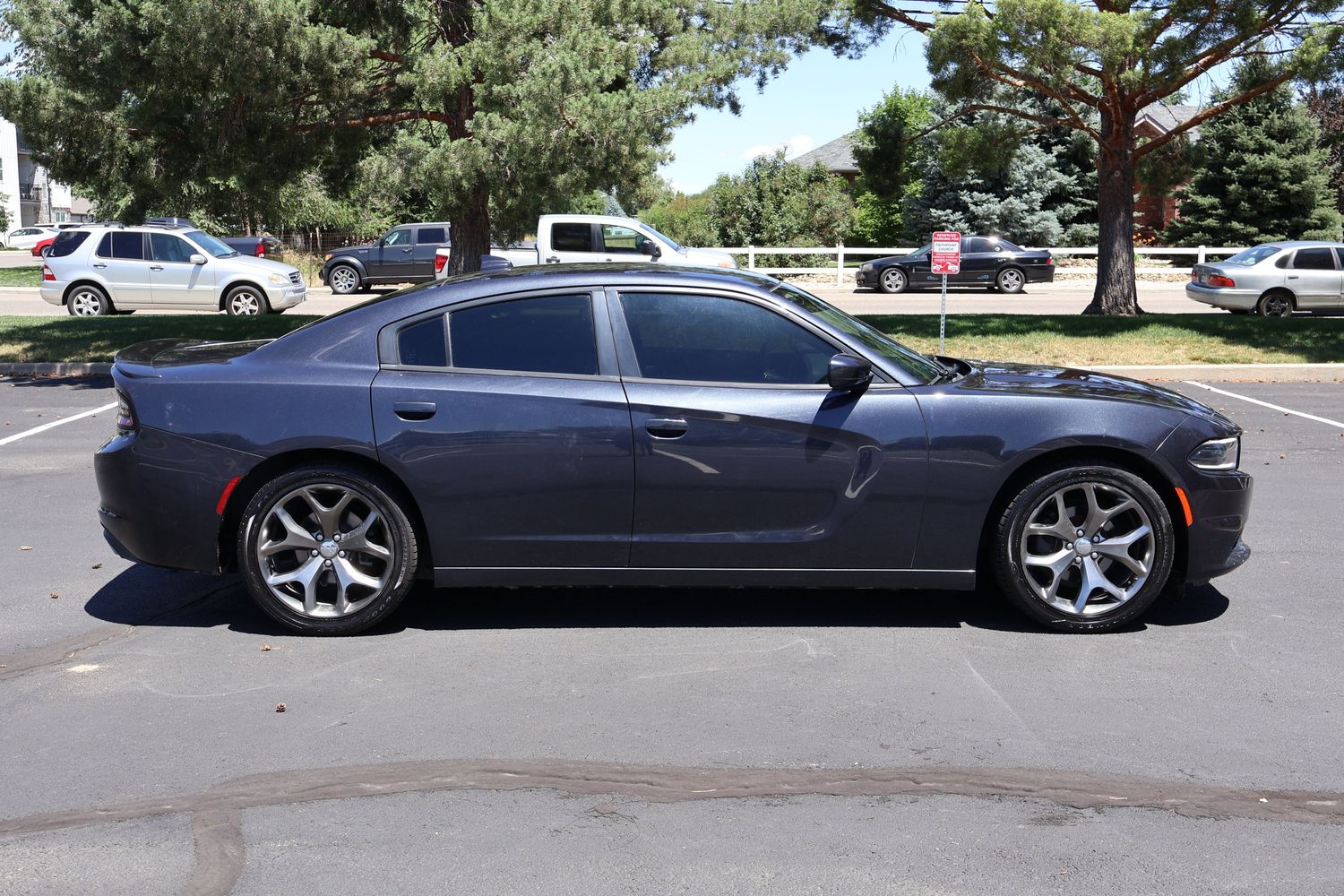 2016 Dodge Charger SXT | Victory Motors of Colorado
