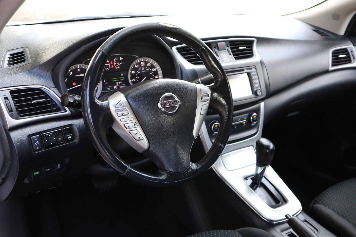 2015 Nissan Sentra SR | Victory Motors of Colorado