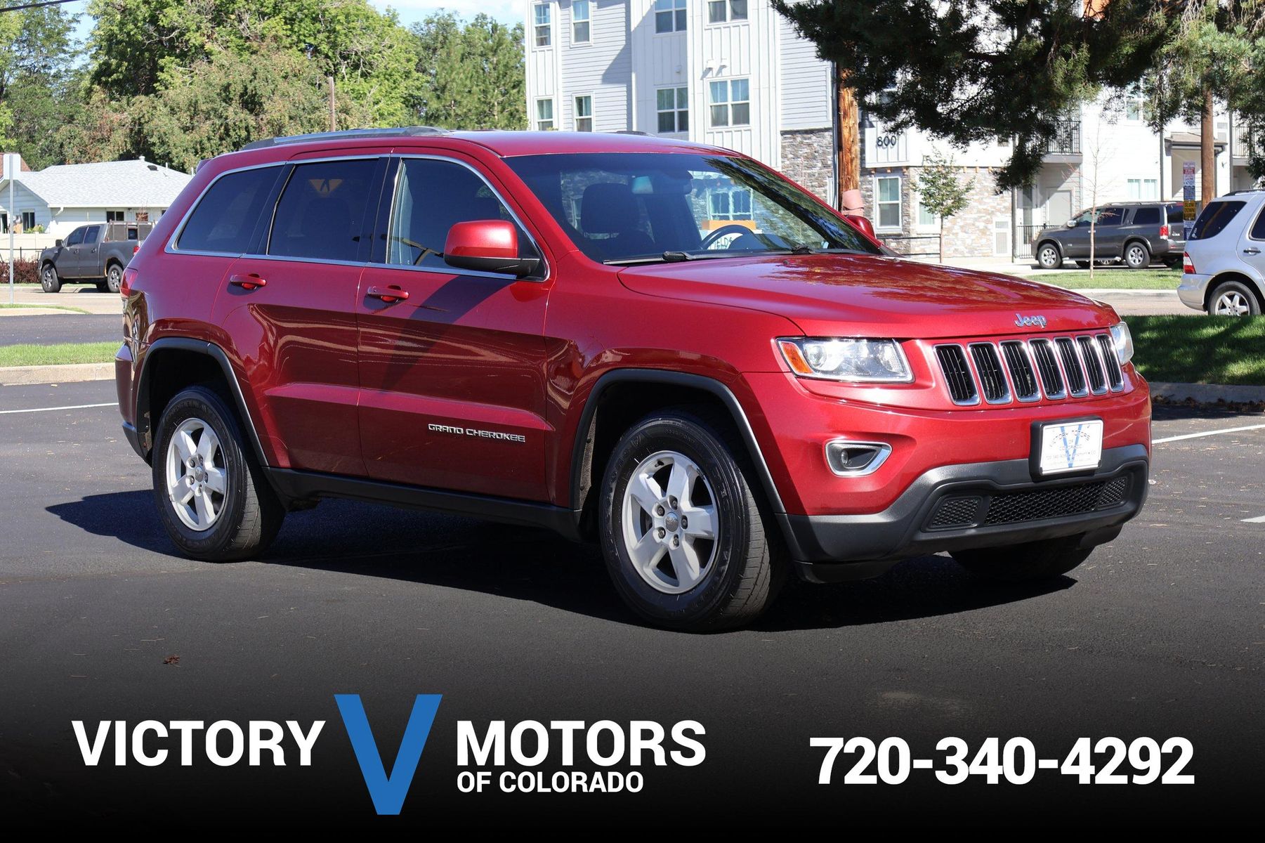2014 Jeep Grand Cherokee Laredo | Victory Motors of Colorado