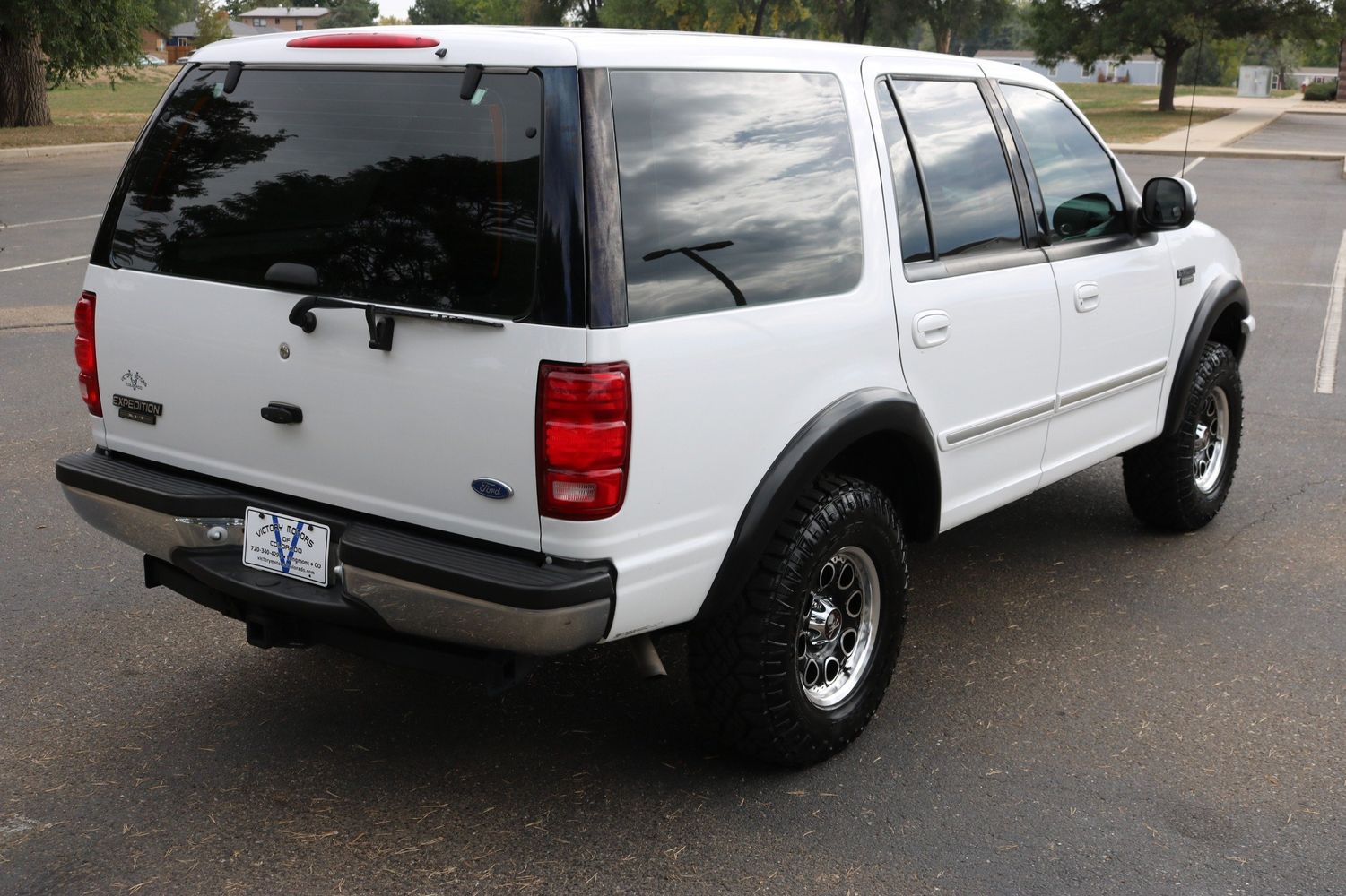1997 Ford Expedition XLT | Victory Motors of Colorado