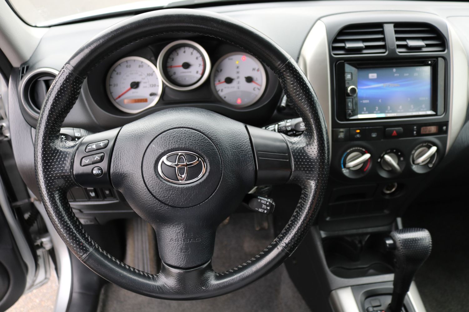 2005 Toyota RAV4 | Victory Motors of Colorado