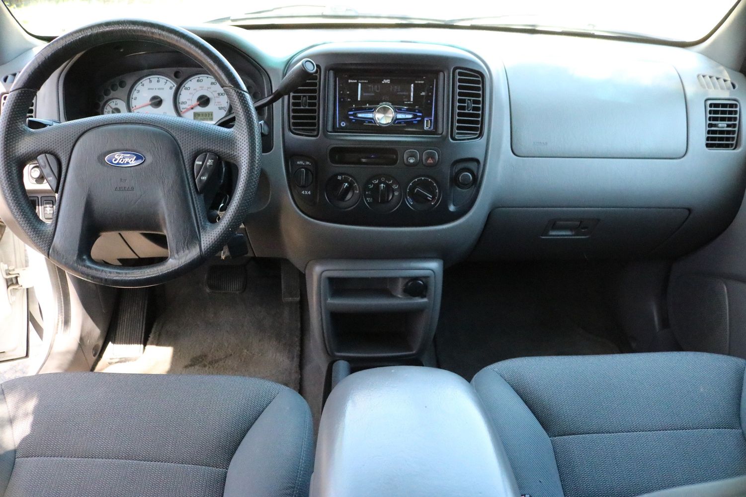 2002 Ford Escape XLT | Victory Motors of Colorado