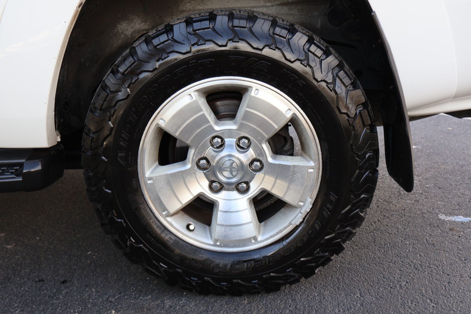 2005 Toyota 4Runner | Victory Motors of Colorado