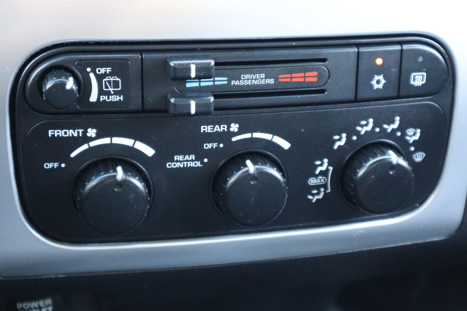 2003 Dodge Durango SLT Plus | Victory Motors of Colorado