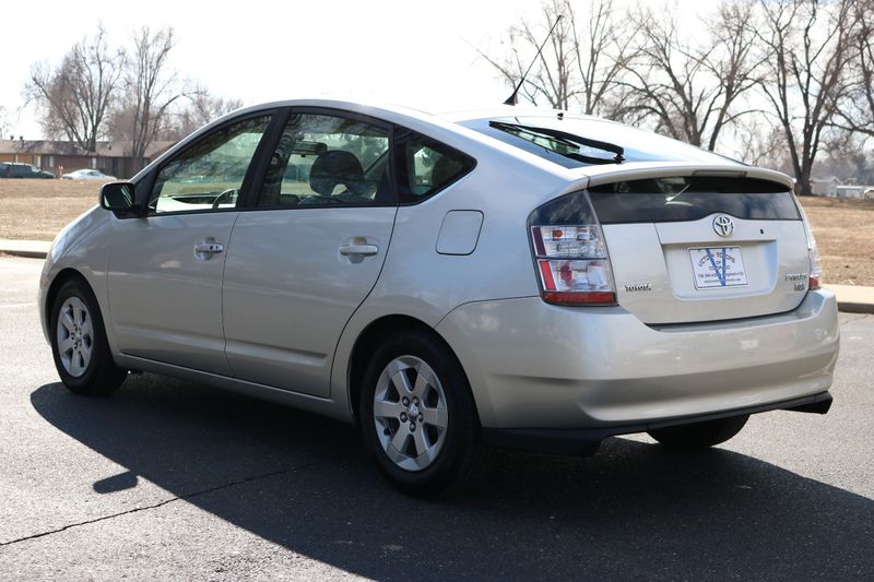 2005 Toyota Prius Photos