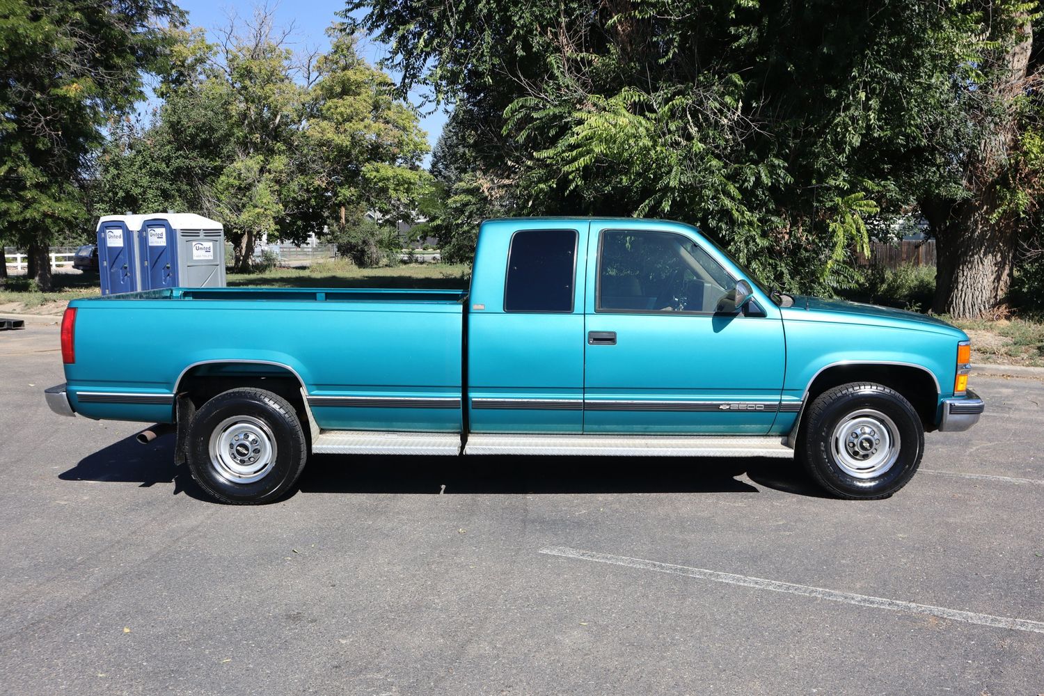 1994 Chevrolet C/K 2500 Series C2500 Cheyenne | Victory Motors of Colorado