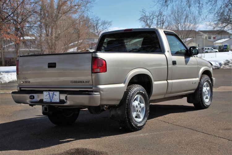 2000 Chevrolet S-10 | Victory Motors of Colorado