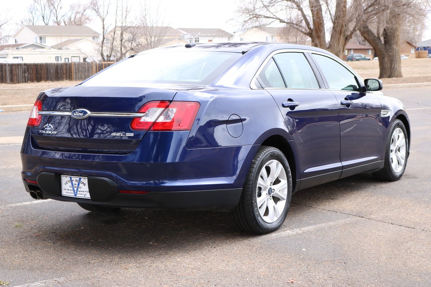 2011 Ford Taurus SEL | Victory Motors of Colorado