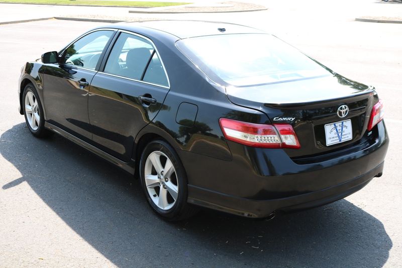 2011 Toyota Camry Photos