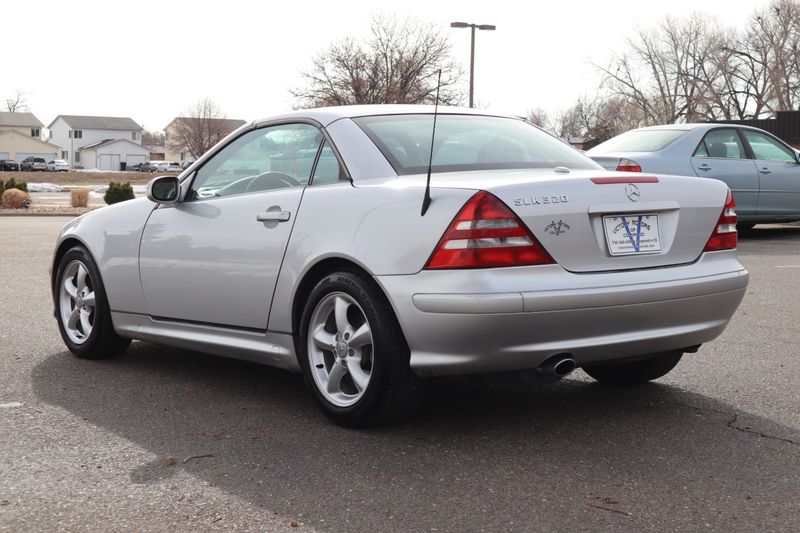 2001 Mercedes-Benz SLK Photos