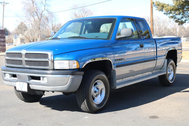 2000 Dodge Ram Pickup 1500 SLT | Victory Motors of Colorado