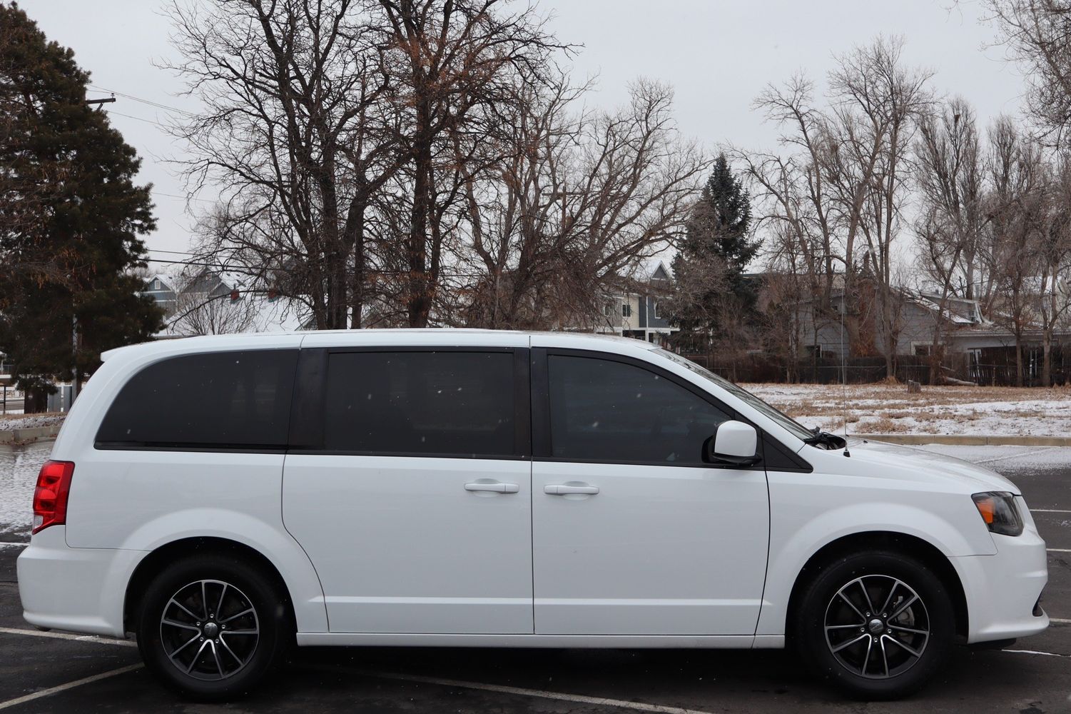 2018 Dodge Grand Caravan SE Plus | Victory Motors of Colorado