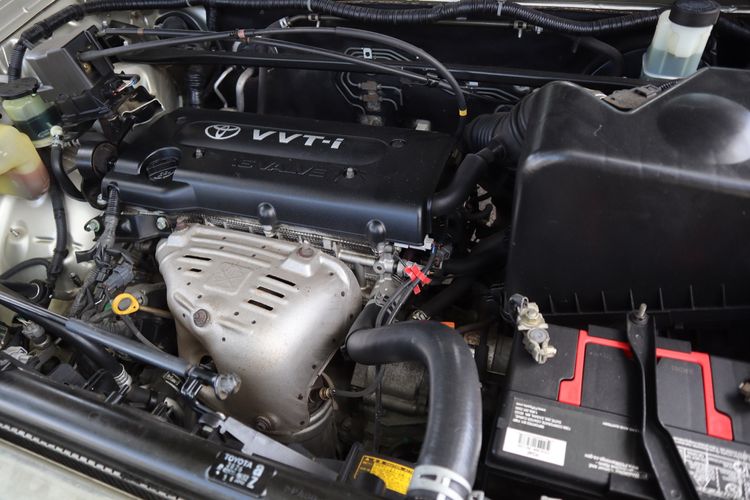 2003 Toyota Highlander Base | Victory Motors of Colorado