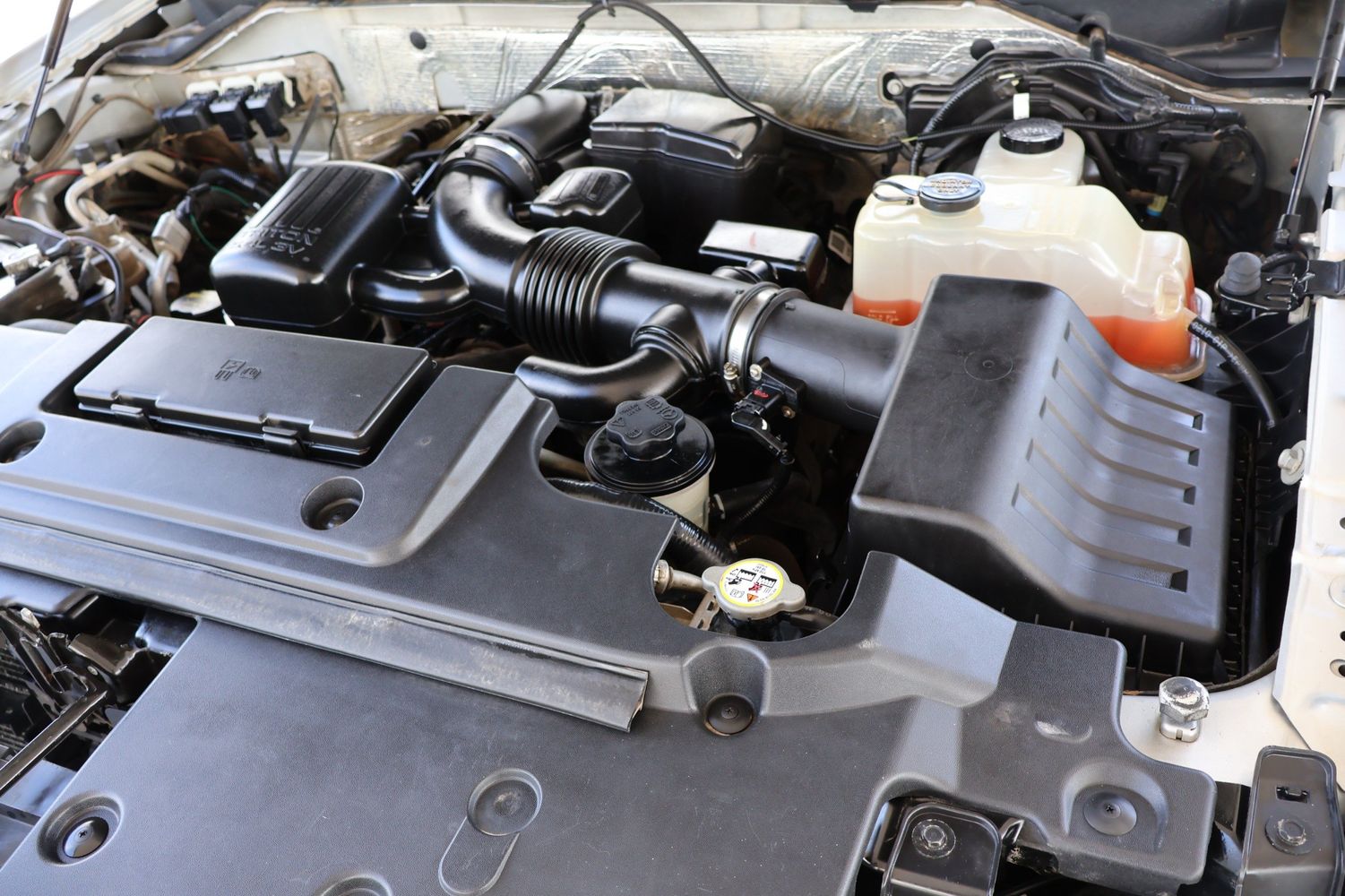 2010 Ford Expedition XLT | Victory Motors of Colorado