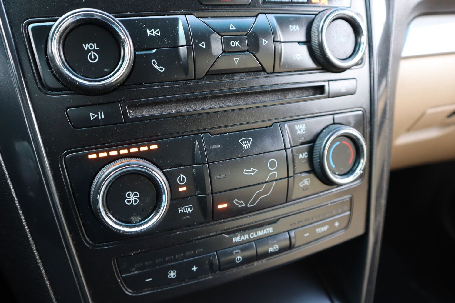 2017 Ford Explorer Base | Victory Motors of Colorado