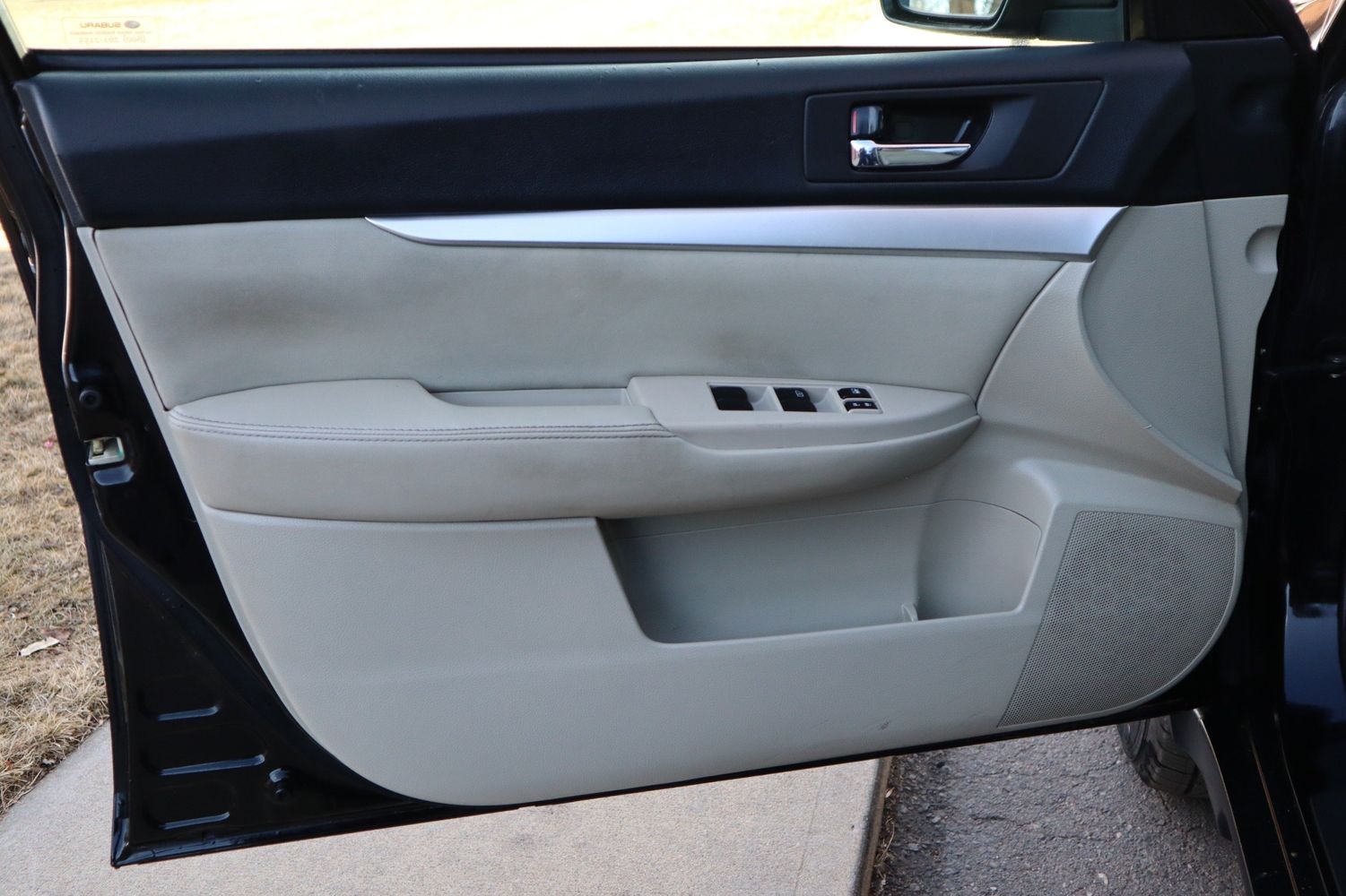 2011 Subaru Outback 2.5i Premium | Victory Motors of Colorado