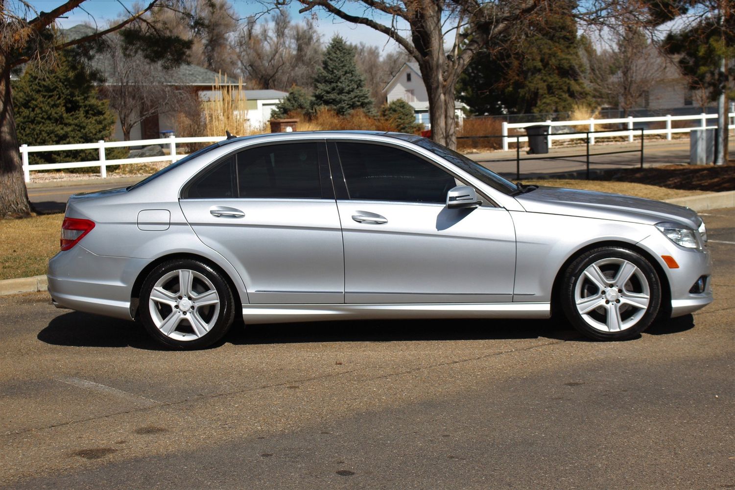 2010 Mercedes-Benz C 300 Luxury | Victory Motors of Colorado