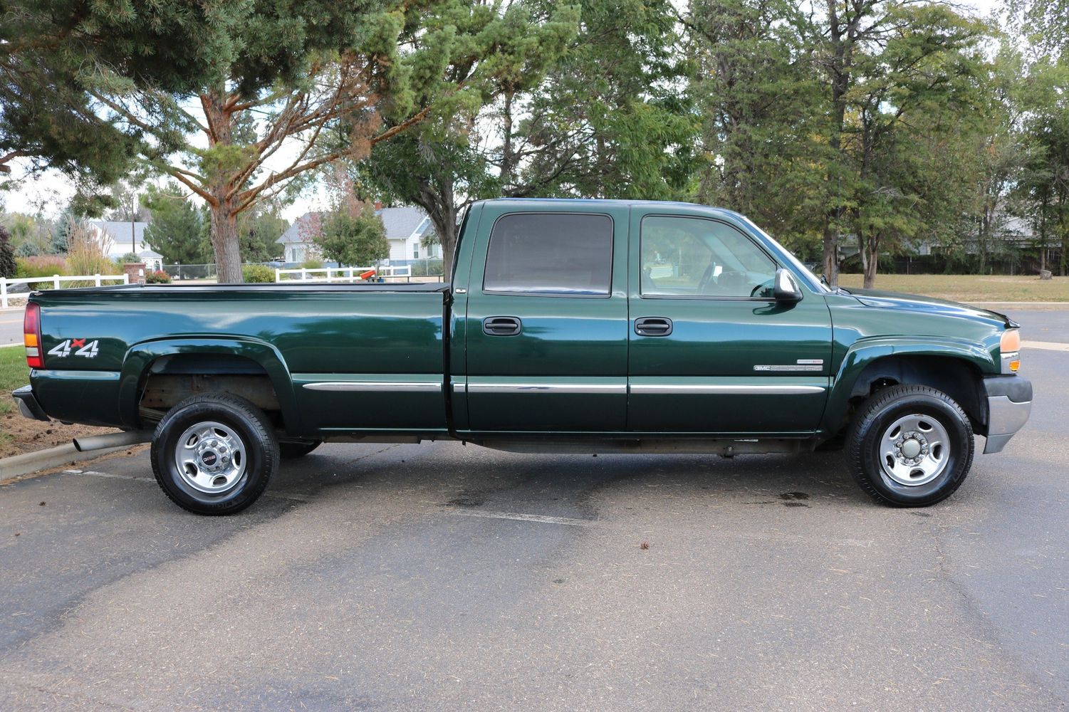 2001 GMC Sierra 2500HD SL | Victory Motors of Colorado