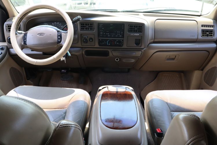 2000 Ford Excursion Limited | Victory Motors of Colorado