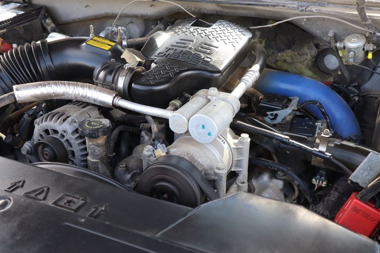 2002 Chevrolet Silverado 2500HD | Victory Motors of Colorado
