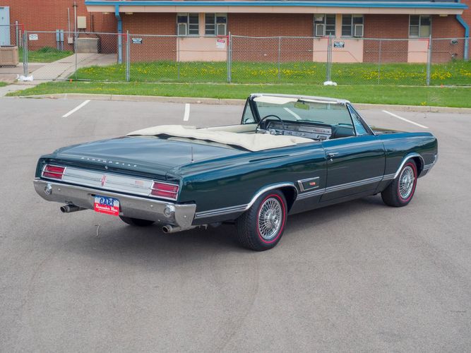 1965 Oldsmobile Cutlass 442 | Cars Remember When
