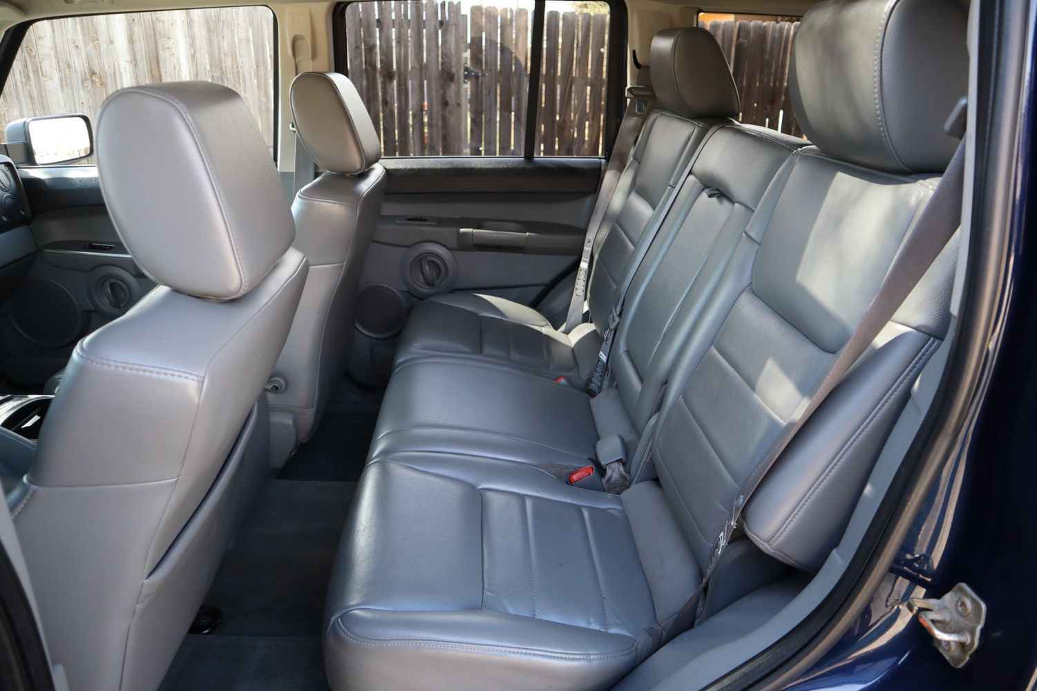 2006 Jeep Commander Base | Victory Motors of Colorado