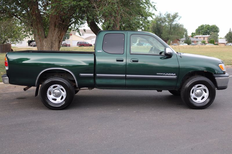 2000 Toyota Tundra Photos