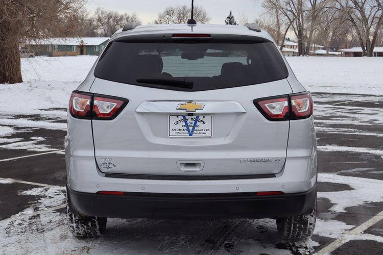 2016 Chevrolet Traverse LT | Victory Motors of Colorado