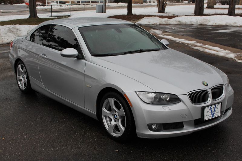 2007 BMW 328i Photos