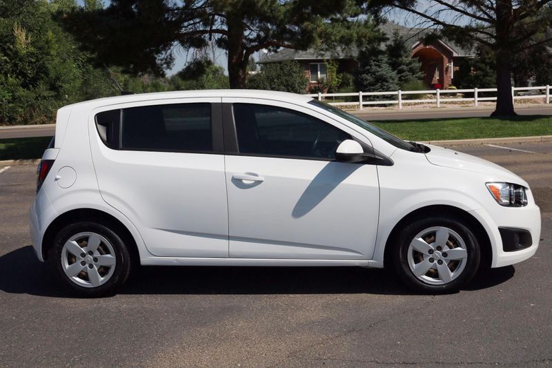 2013 Chevrolet Sonic Photos